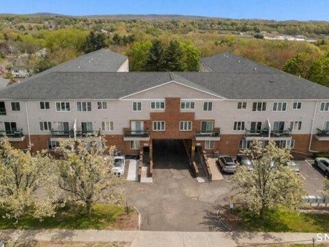 condo with 2 bedroom, Meriden CT ES103929673