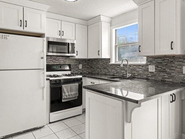 condo with 2 bedroom, Methuen MA DS103773770