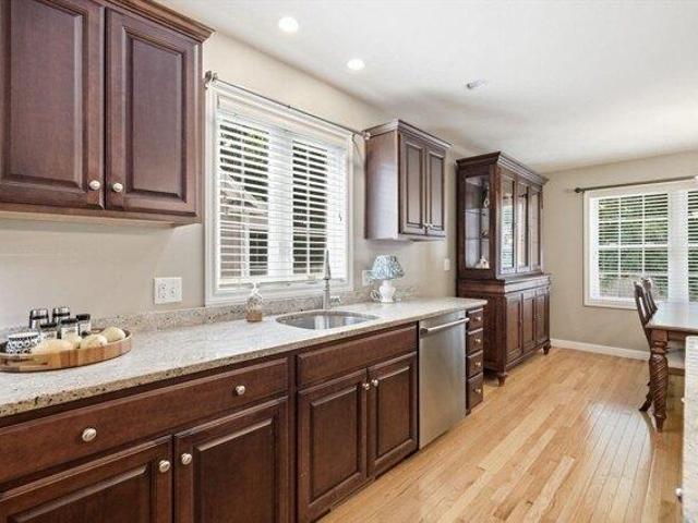 condo with 2 bedroom, Methuen MA ES105189860