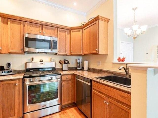 condo with 2 bedroom, Methuen MA ES103666851