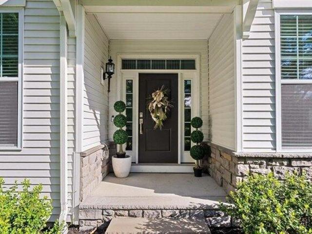 condo with 2 bedroom, Methuen MA ES103889017