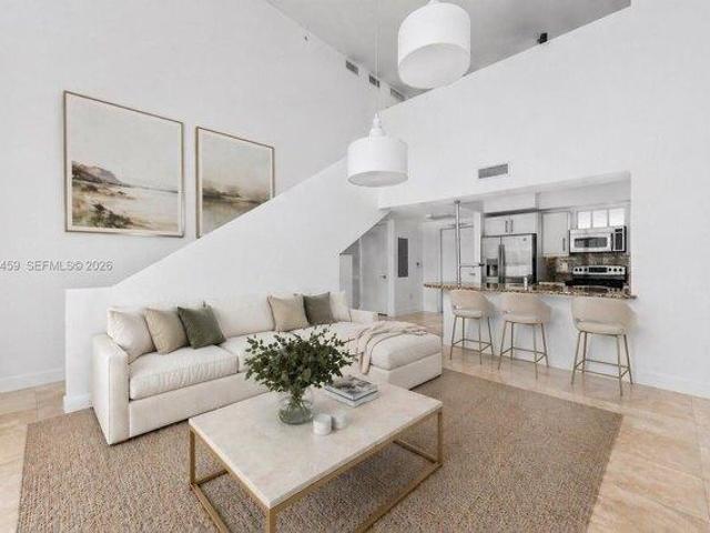 condo with 2 bedroom, Miami FL ES104899375