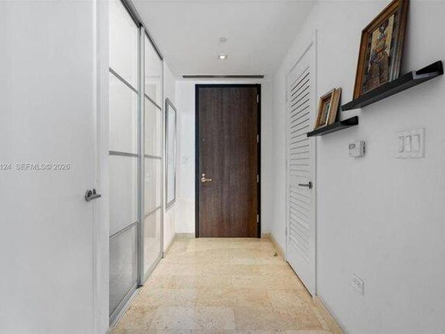 condo with 2 bedroom, Miami FL ES104901116
