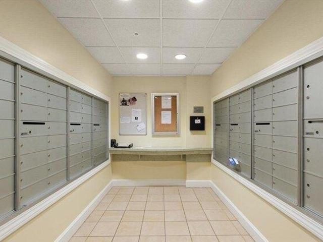 condo with 2 bedroom, Middleton MA ES103020020