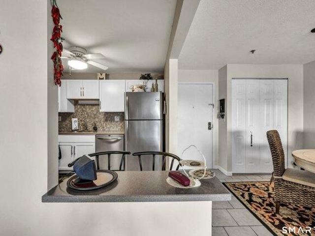 condo with 2 bedroom, Middletown CT ES104719714