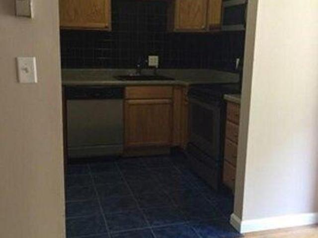 condo with 2 bedroom, Middletown CT ES105113582