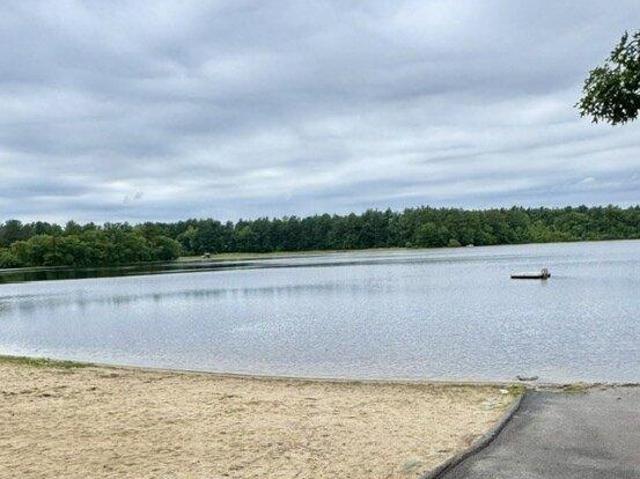 condo with 2 bedroom, Middleboro MA DS104044819