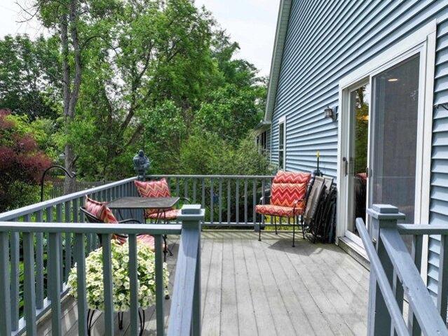 condo with 2 bedroom, Middlebury VT ES104570520
