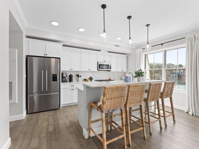 condo with 2 bedroom, Milton MA DLS102780331