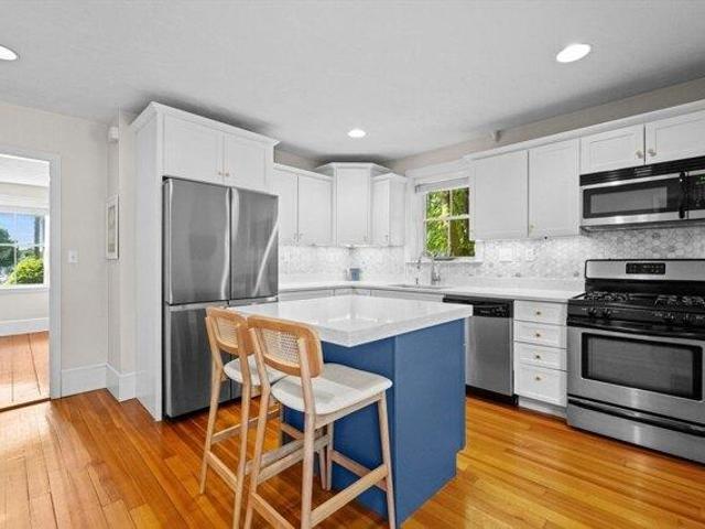 condo with 2 bedroom, Milton MA ES103494269