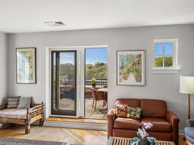 condo with 2 bedroom, Milton MA ES105094888