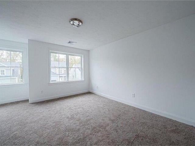 condo with 2 bedroom, Milford MA DLS102859648
