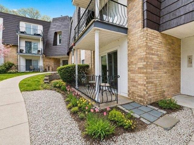 condo with 2 bedroom, Milford MA DS103162091