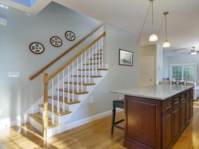 condo with 2 bedroom, Milford MA ES104792329