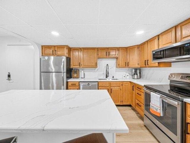 condo with 2 bedroom, Milford MA ES105171826