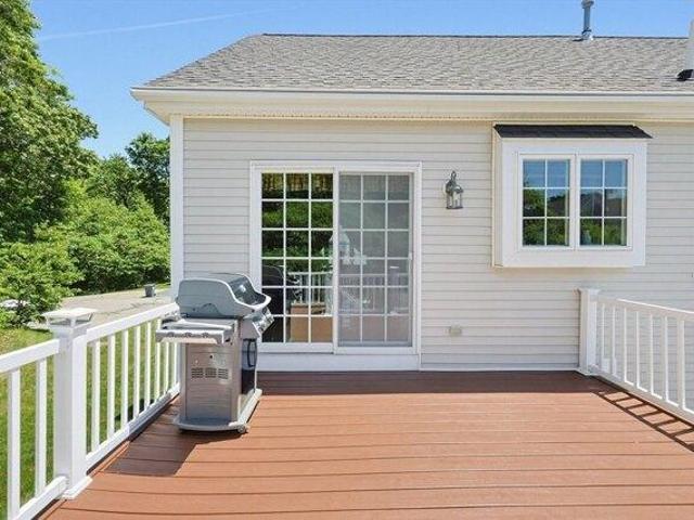 condo with 2 bedroom, Milford MA ES103932108