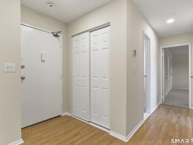 condo with 2 bedroom, Milford CT DLS102801004