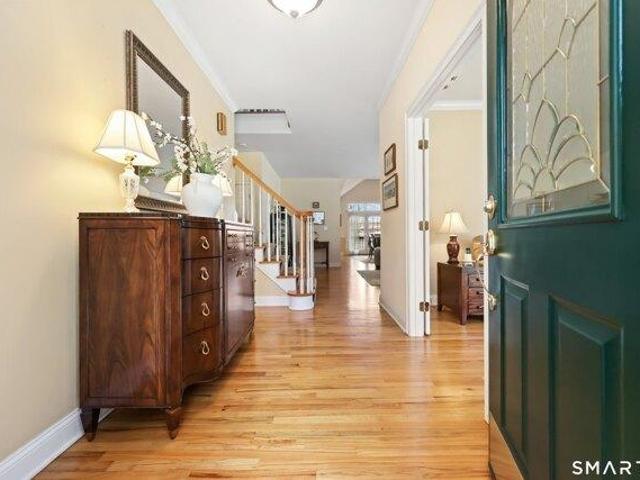 condo with 2 bedroom, Milford CT DLS103099877