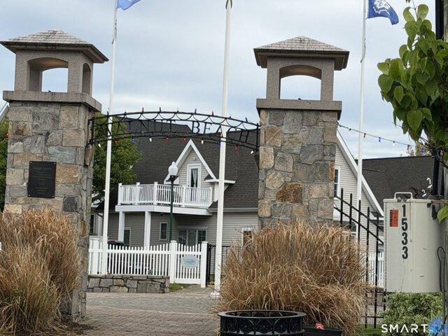 condo with 2 bedroom, Milford CT ES104191822