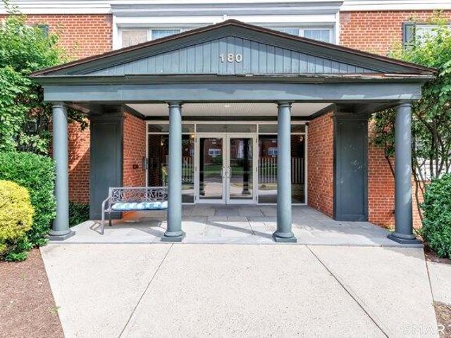 condo with 2 bedroom, Milford CT ES104264386