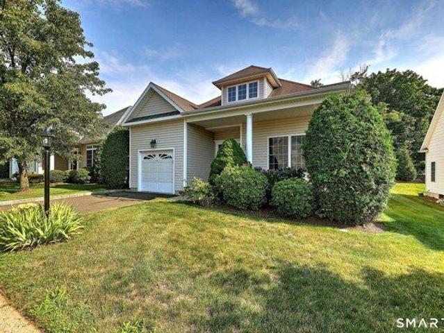 condo with 2 bedroom, Milford CT ES104265455