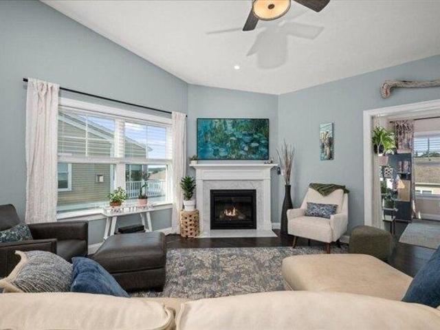 condo with 2 bedroom, Millbury MA ES105109526