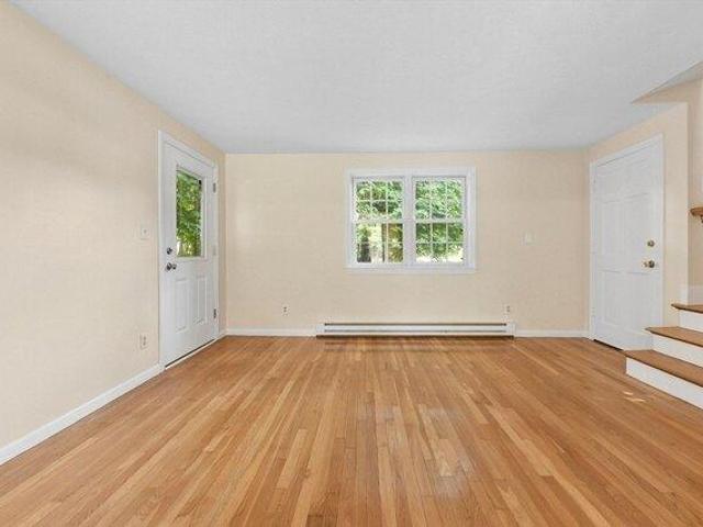 condo with 2 bedroom, Millis MA ES105203903