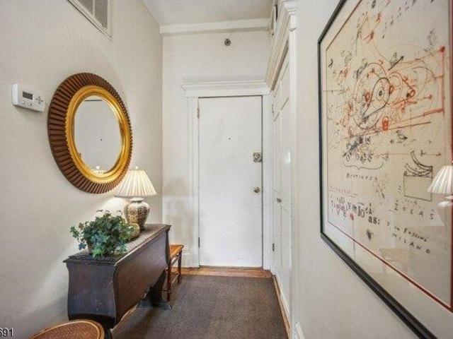 condo with 2 bedroom, Montclair NJ DS102708069