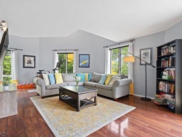 condo with 2 bedroom, Montclair NJ DS102279273