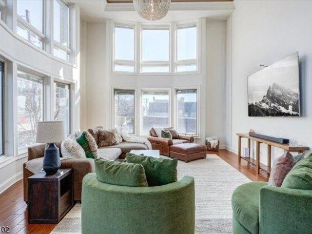condo with 2 bedroom, Montclair NJ DS102284335