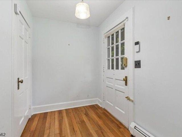 condo with 2 bedroom, Montclair NJ DS103189495