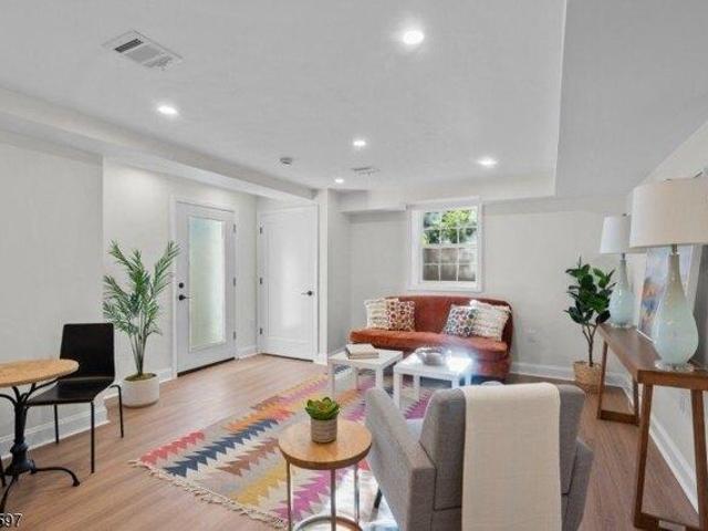condo with 2 bedroom, Montclair NJ DS104236215