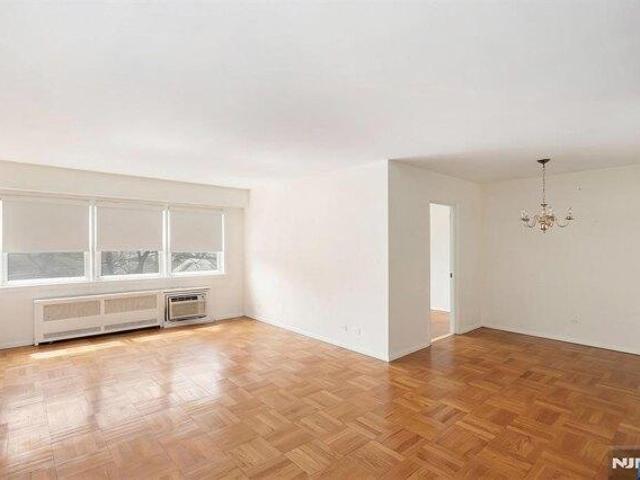 condo with 2 bedroom, Montclair NJ DS104263962