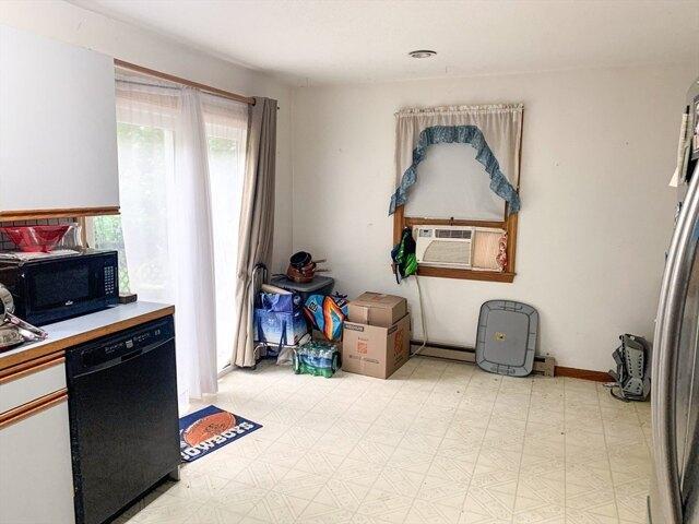 condo with 2 bedroom, Montague MA ES103851541