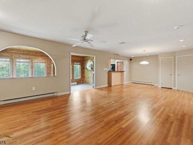 condo with 2 bedroom, Montague NJ DLS102726576