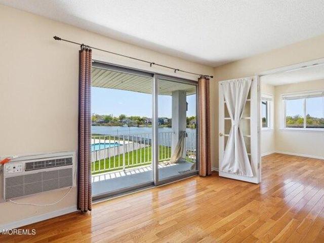 condo with 2 bedroom, Monmouth Beach NJ ES105206376