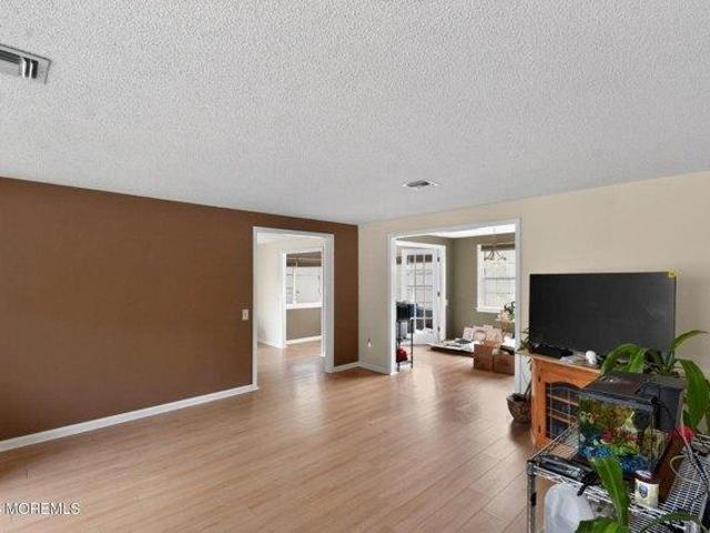 condo with 2 bedroom, Monroe NJ ES103626794