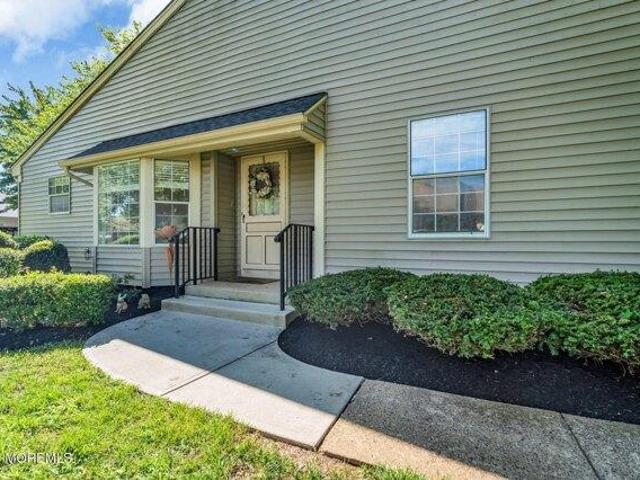 condo with 2 bedroom, Monroe NJ ES105205099