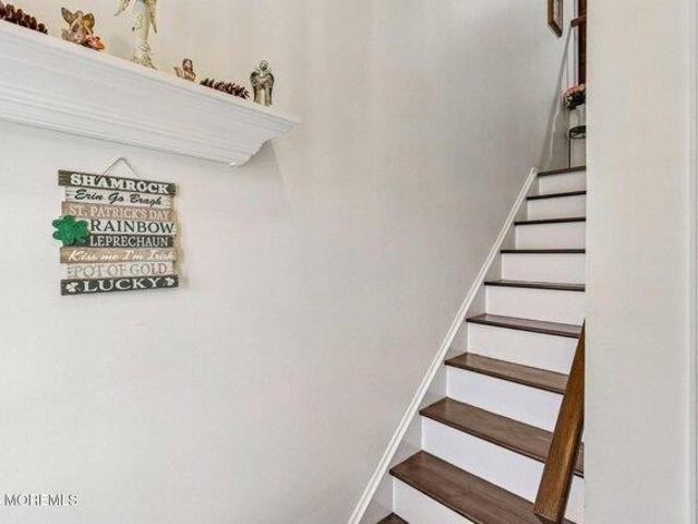 condo with 2 bedroom, Morganville NJ DLS102254968