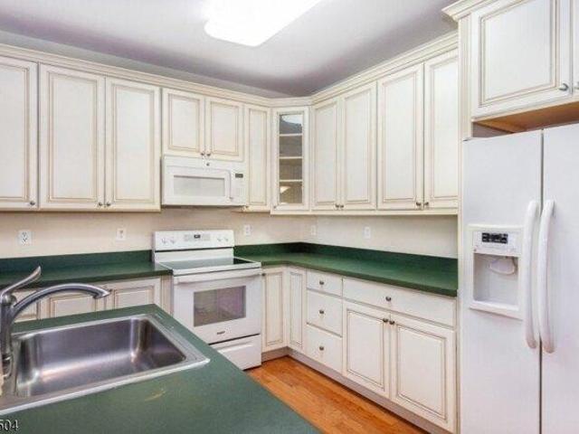 condo with 2 bedroom, Mount Arlington NJ ES105317092