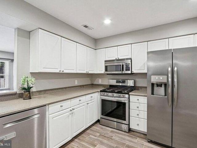 condo with 2 bedroom, Mount Laurel NJ DLS102777801