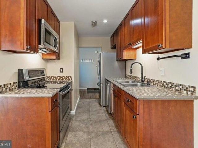 condo with 2 bedroom, Mount Laurel NJ DLS102800641