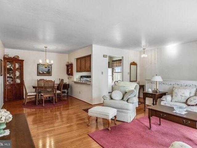 condo with 2 bedroom, Mount Laurel NJ DS101706816