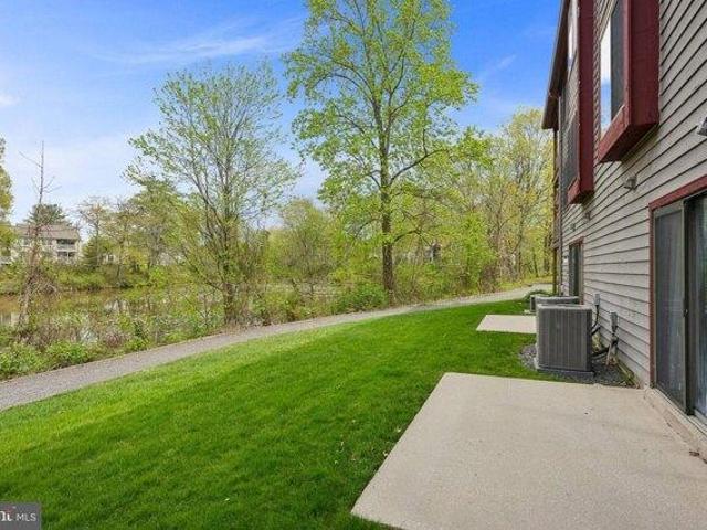 condo with 2 bedroom, Mount Laurel NJ DS102213079