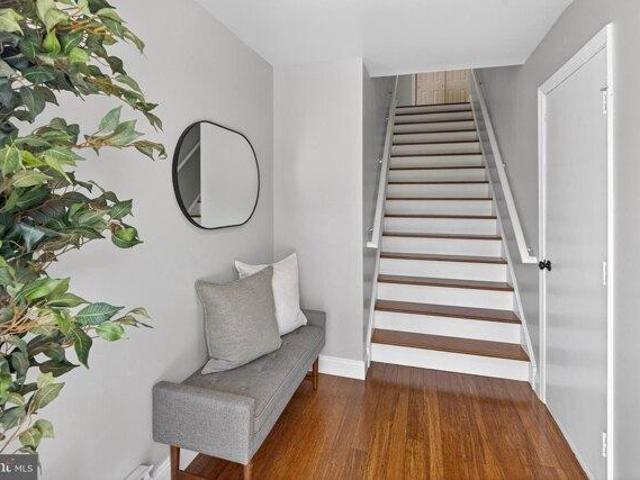 condo with 2 bedroom, Mount Laurel NJ DS102259109