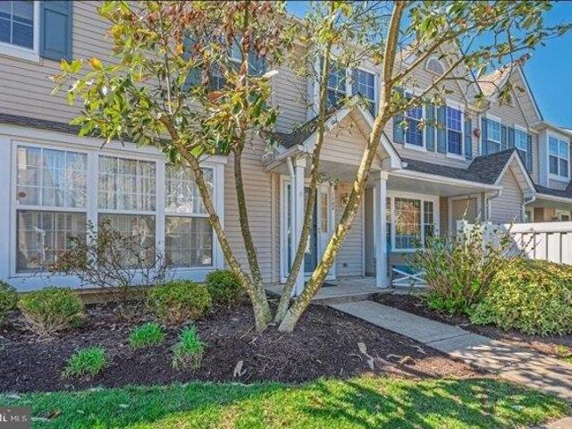 condo with 2 bedroom, Mount Laurel NJ DS102280539