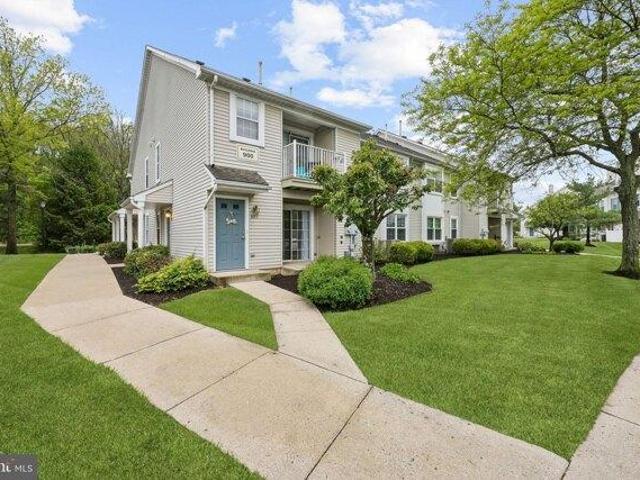 condo with 2 bedroom, Mount Laurel NJ DS102283900