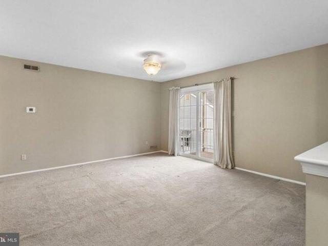 condo with 2 bedroom, Mount Laurel NJ ES105157080