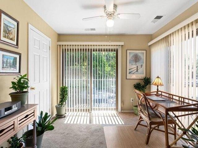 condo with 2 bedroom, Mount Laurel NJ ES105158465