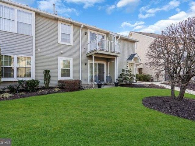 condo with 2 bedroom, Mount Laurel NJ ES105176253